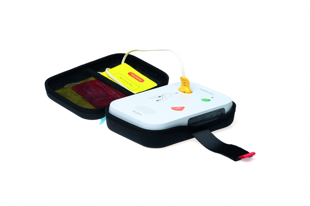 AED trener med veske | Hjertevakten